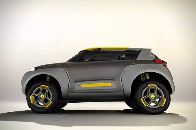 Renault Kwid Concept con Traffic Checking Drone 3