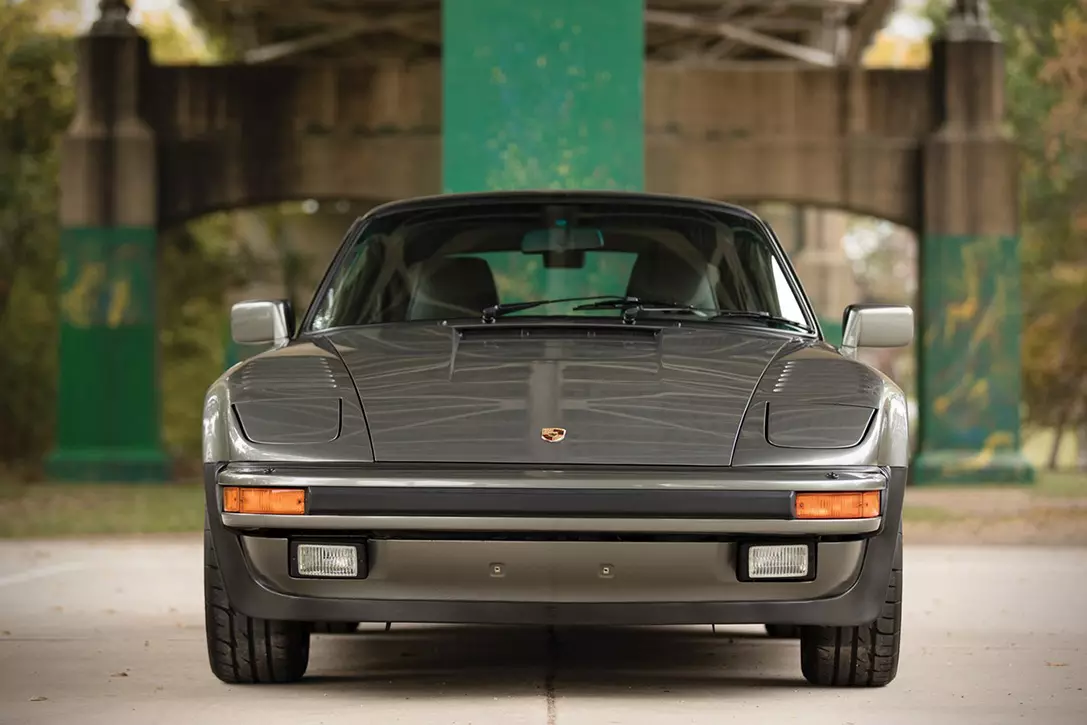 Auction Block: 1988 Porsche 911 Turbo 'Flat Nose' 10145_2