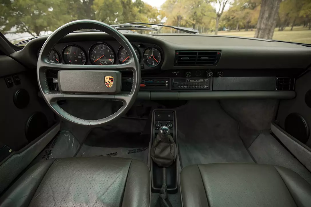 Auction Block: 1988 Porsche 911 Turbo 'Flat Nose' 10145_7