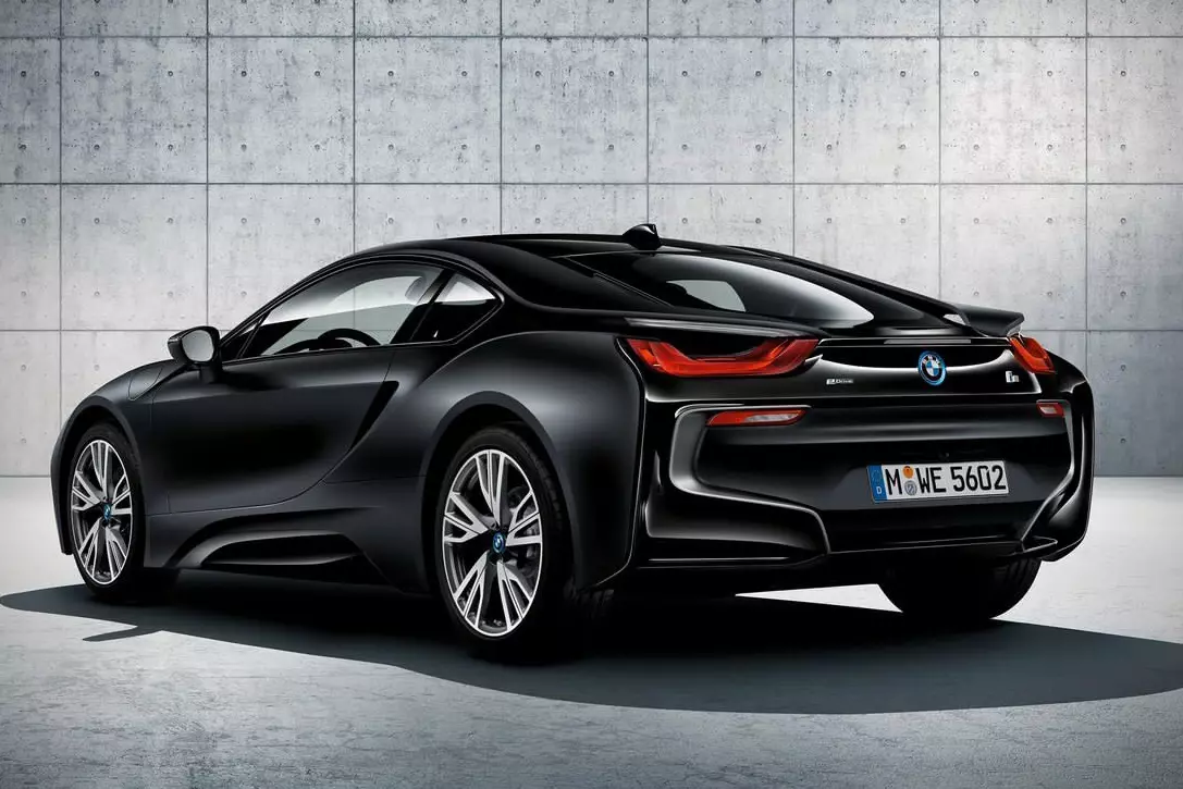 BMW I8 प्रोटोनिक फ्रोजन कालो संस्करण 10172_2