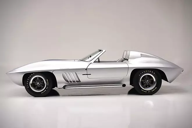 Auction Block: 1958 Chevrolet Corvette Fiberfab Centurion 10347_1