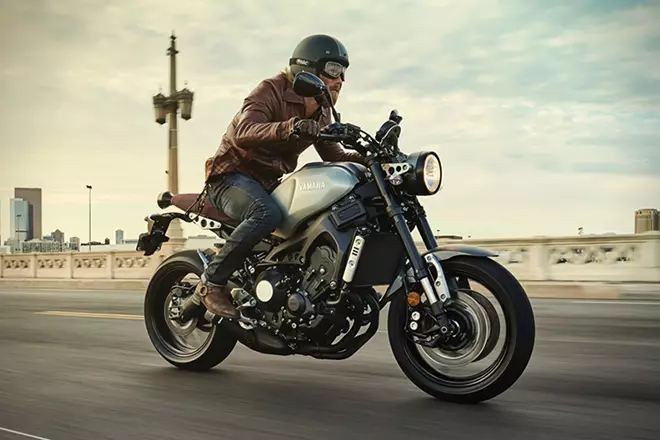 Yamaha XSR900 7 del 2016