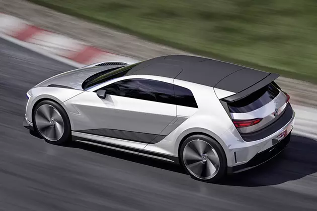 Volkswagen Golf GTE Sport Concept 4