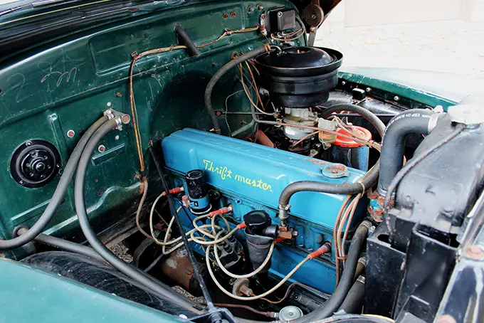 Steve McQueen's 1952 Chevrolet 3800 Camper 10678_5