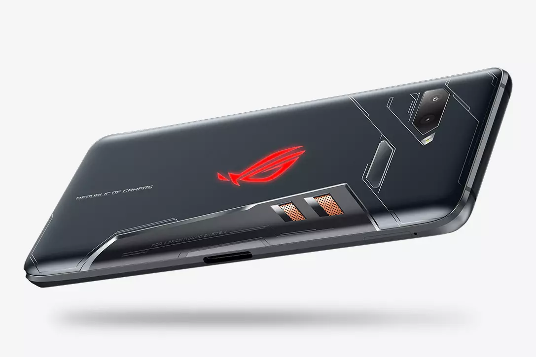 ASUS ROG Gaming Smartphone 10749_1