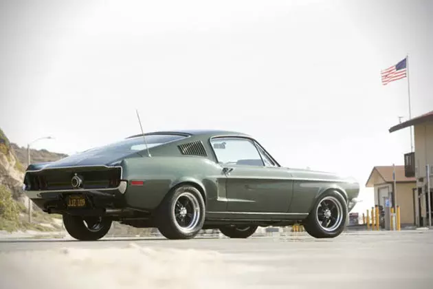 სტივ მაკქუინსი 1968 Ford Mustang Bullit Replica 3