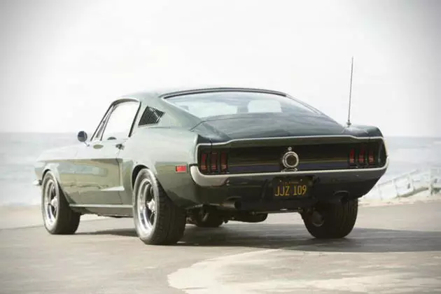 სტივ მაკქუინსი 1968 Ford Mustang Bullit Replica 4