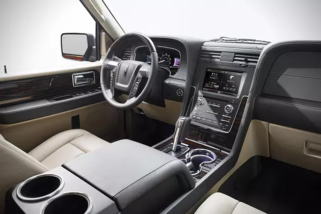 2015 Lincoln Navigator 5