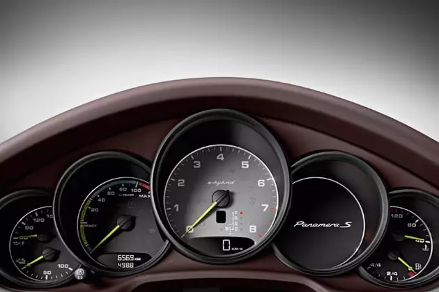 2014 Porsche Panamera rafmagnstengdur blendingur (3)