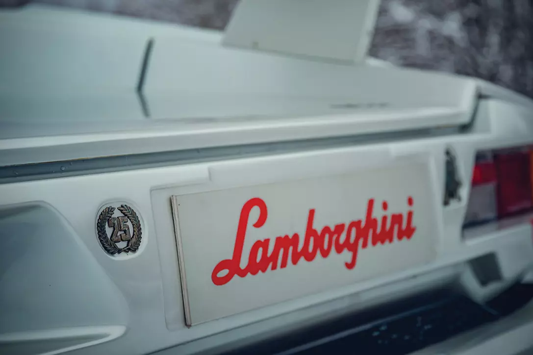 Blok Lelang: 1991 Lamborghini Countach 25th Anniversary 11127_6