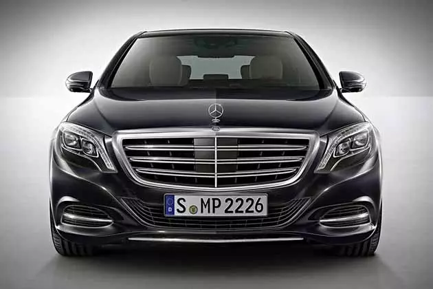 2015 yil Mercedes-Benz S600 2