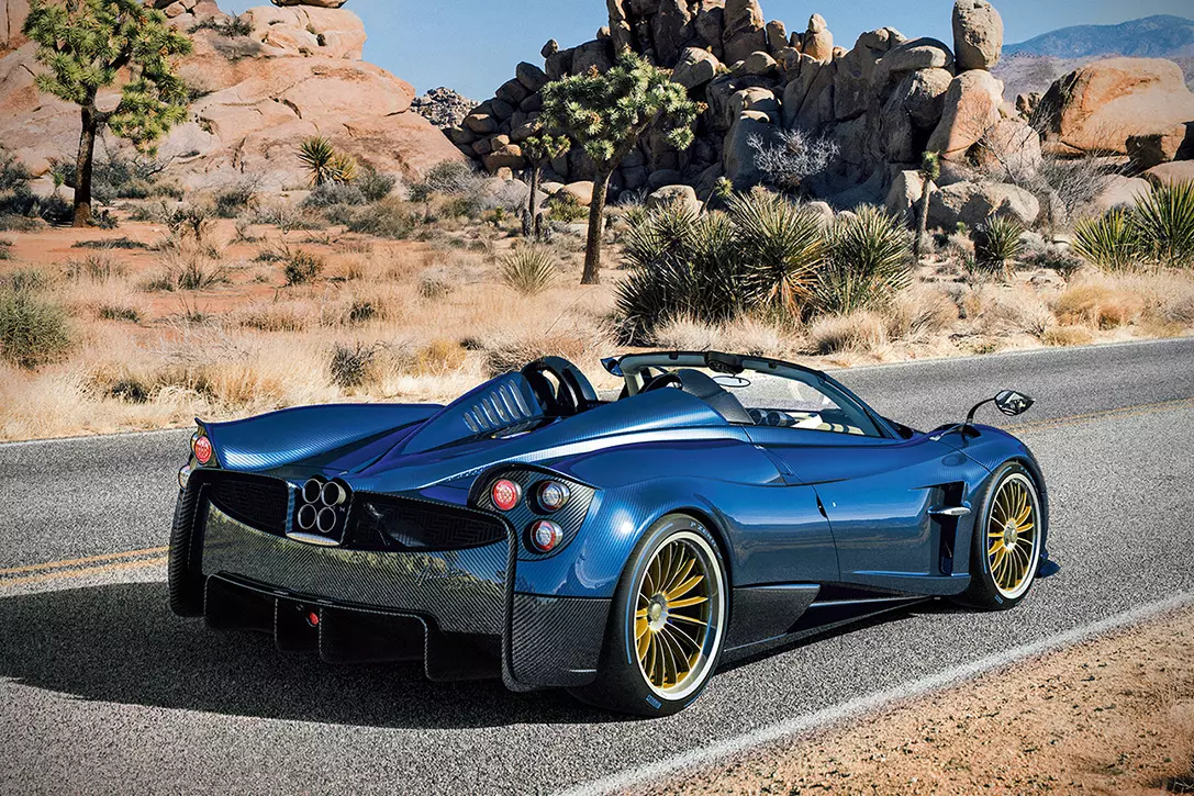 Roadster Pagani Huarya z roku 2017 11281_7