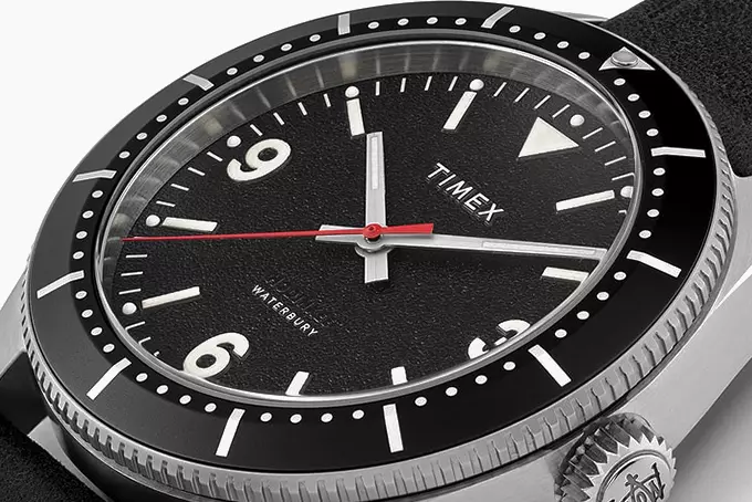 Timex Waterbury HODINKEE Limited Edition Diver Watch 11307_1