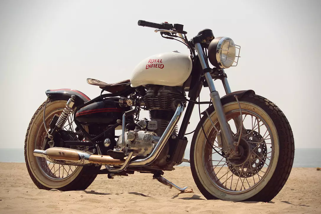 កម្មវិធីតាមដានឆ្នេរ Royal Enfield Bullet 11322_1