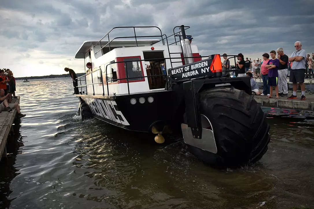 Casa flotante anfibia 