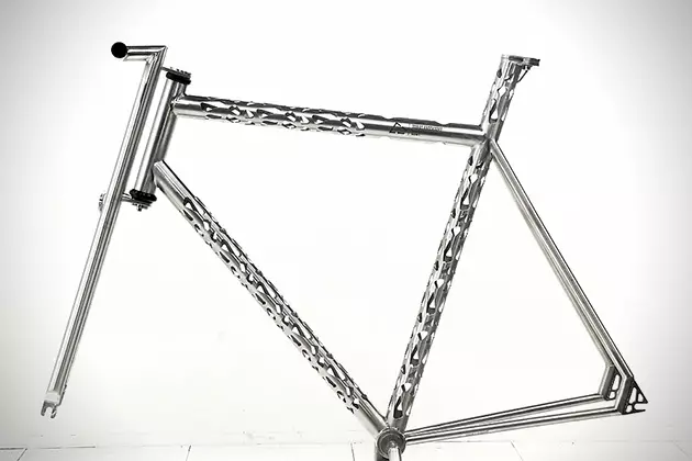 Laser Cut Steel Erembald Bicycle vum ElevenTwentySeven 4