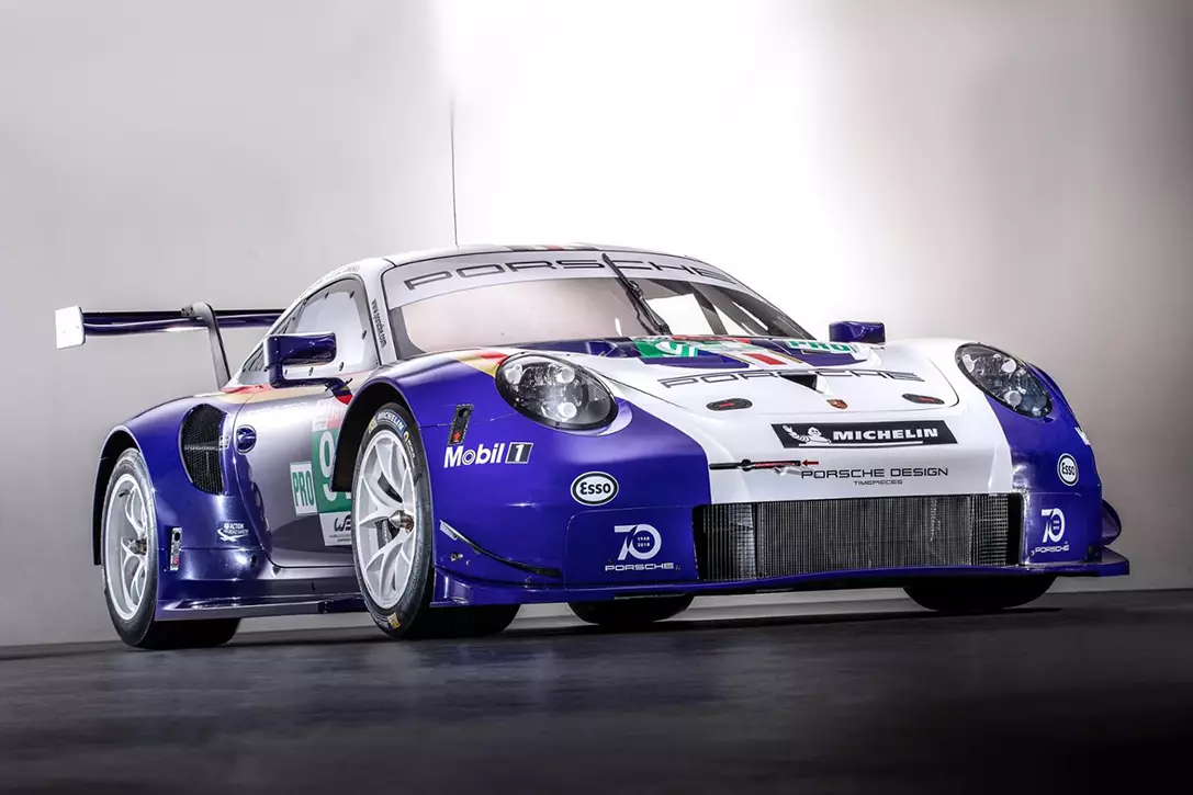 Cotxes de carreres Porsche 911 RSR Le Mans 2018 11587_2