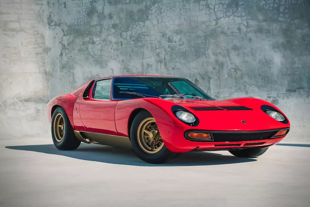 လေလံပိတ်ဆို့ခြင်း- 1972 Lamborghini Miura SV