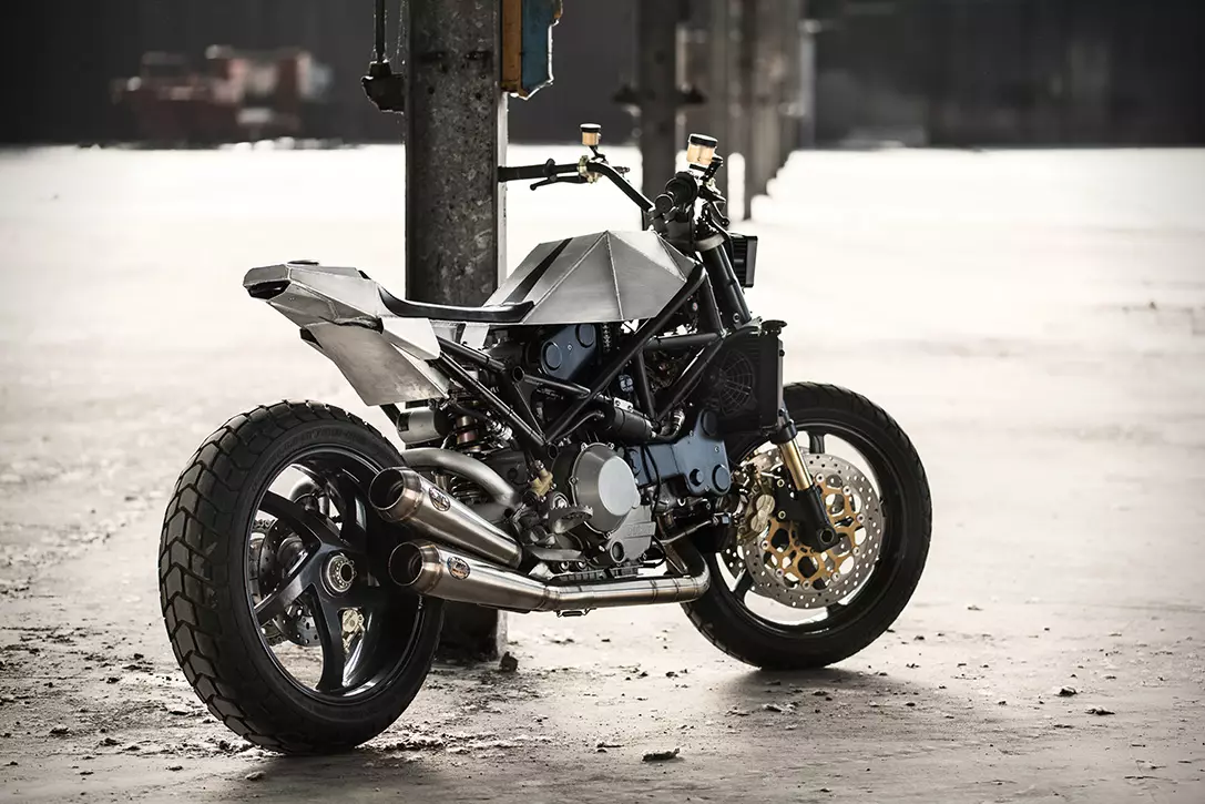 Ducati SR4 'Warthog' ni Anvil Motociclette 1186_3