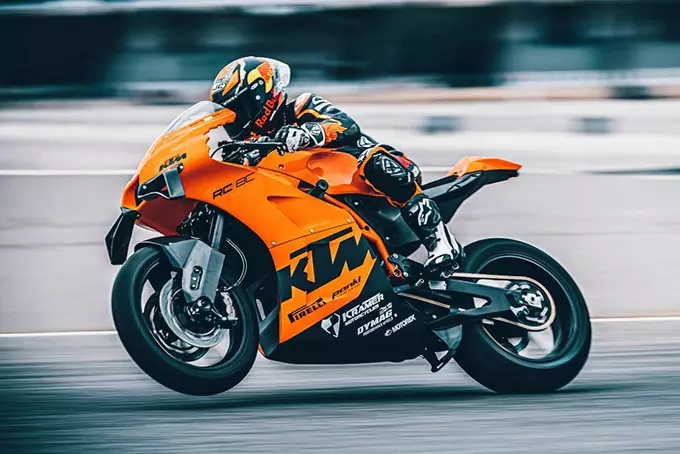 Superbike KTM RC 8C 2022 11996_3