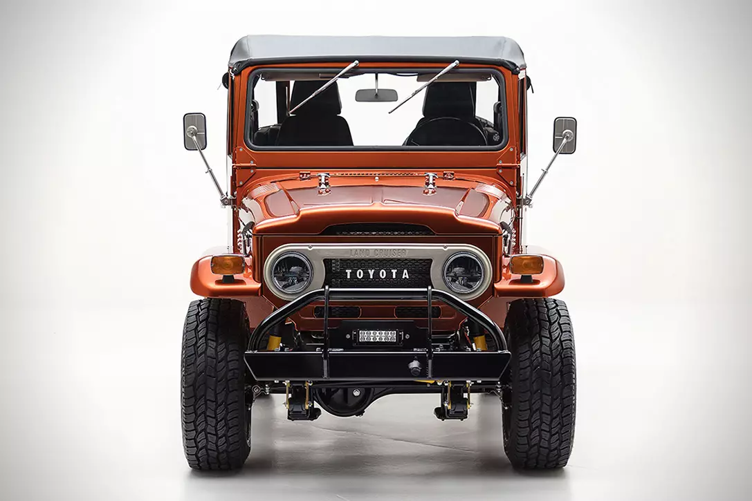 ປີ 1972 Toyota FJ40 Land Cruiser 1200_1