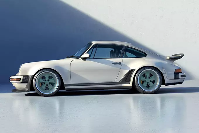 Омӯзиши тарроҳии Porsche Type 964 Turbo аз ҷониби тарроҳии мошинҳои Singer 12052_1