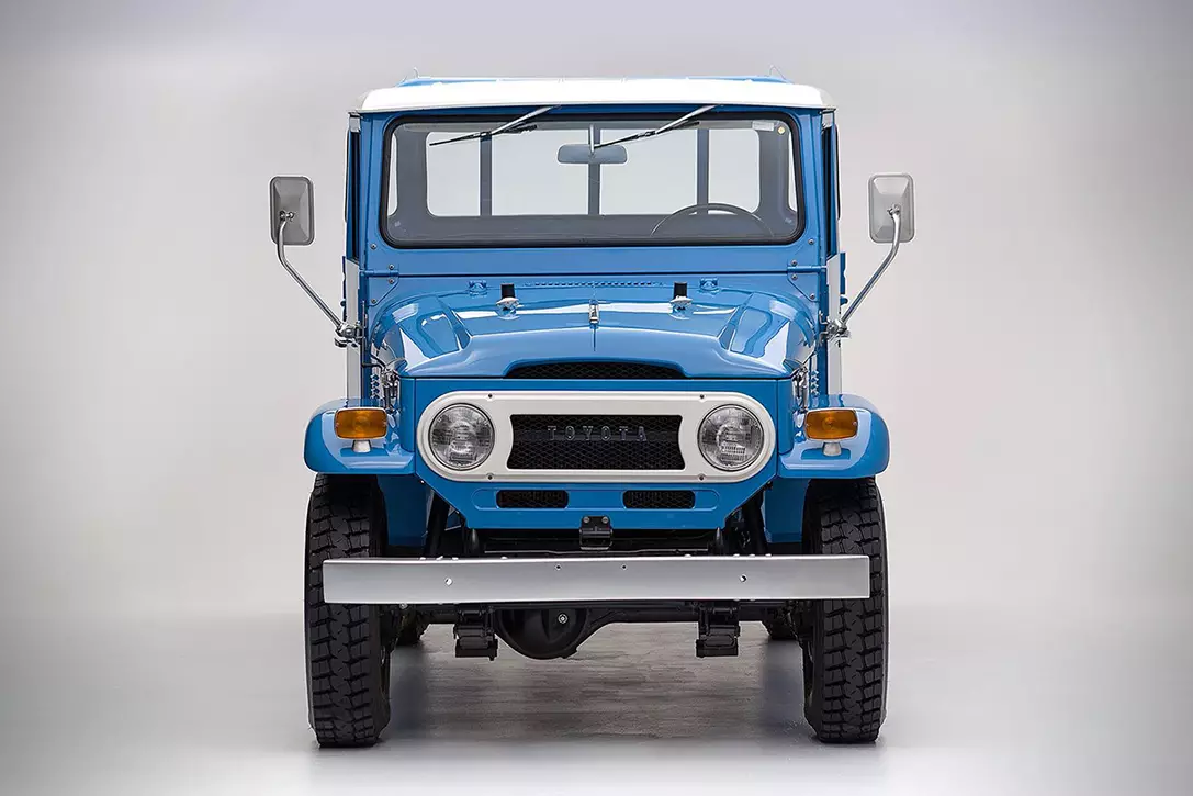 1974 жылғы Toyota Land Cruiser FJ45 пикап 2