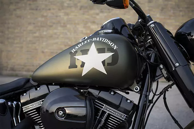 2016. gada Harley Davidson Softail Slim S 6