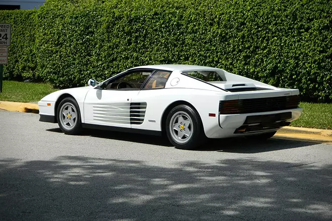 Wall Streets'in Müzayede Bloğu Ferrari Testarossa 3