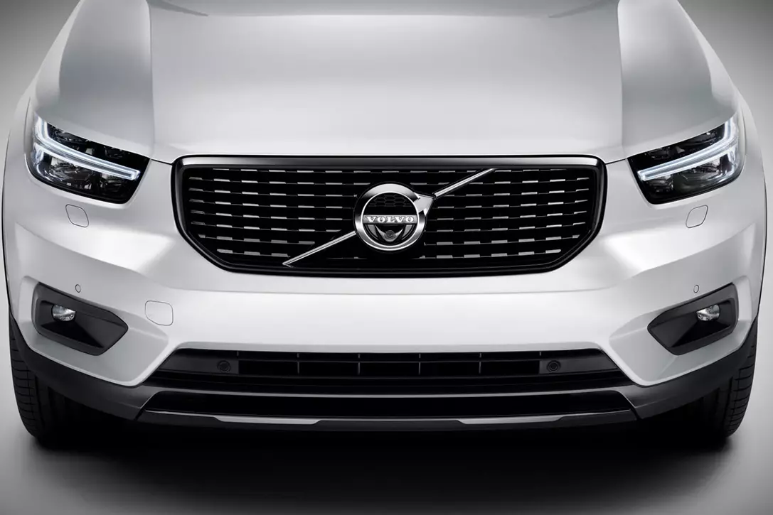 Crossover Volvo XC40 z roku 2019 1228_3