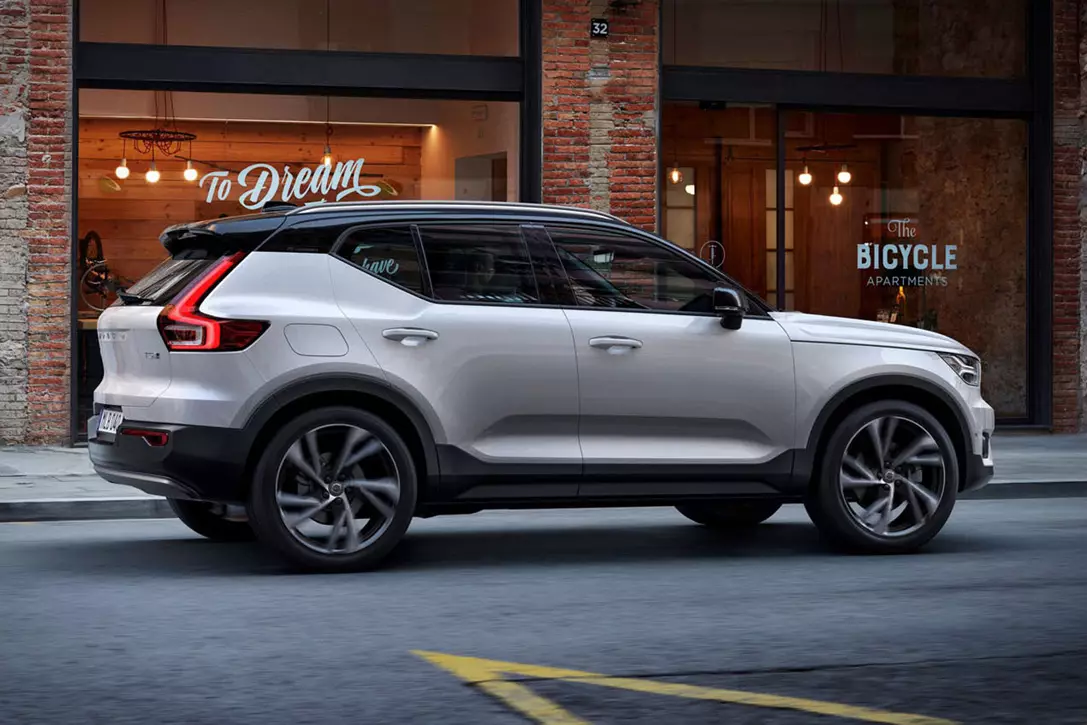 Crossover Volvo XC40 z roku 2019 1228_5