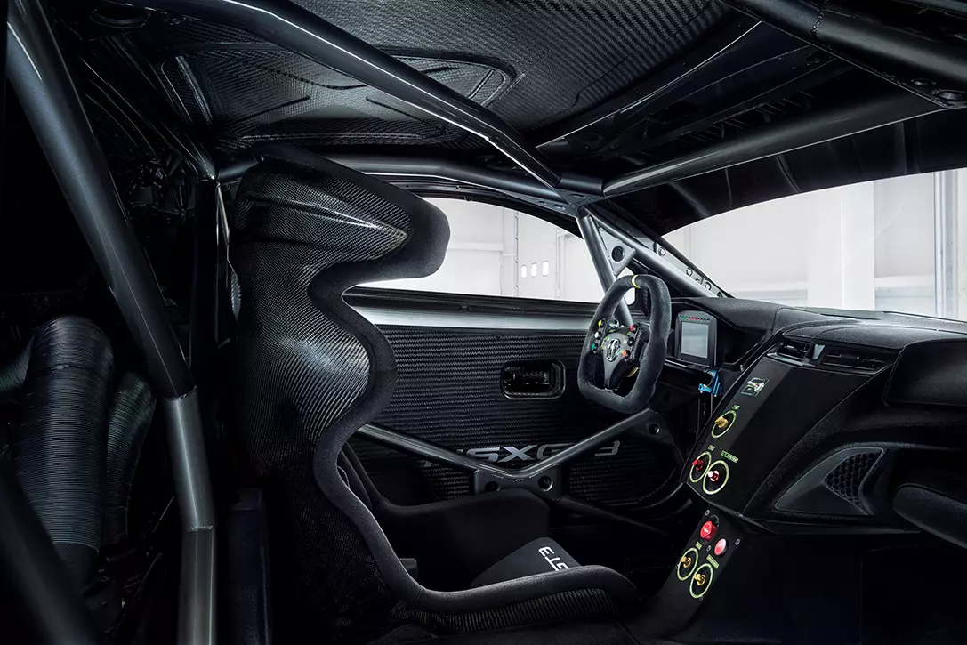 Voiture de course Acura NSX GT3 6