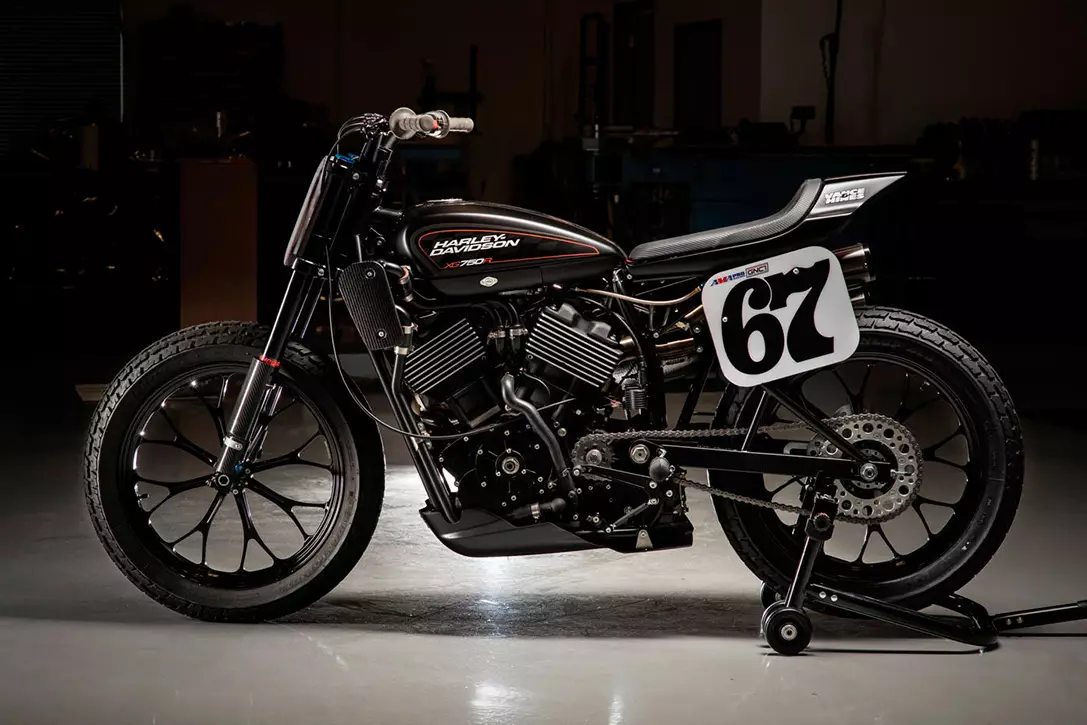 Harley-Davidson XG750R Flat Track 3