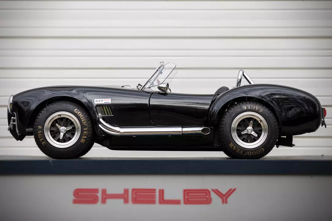 Goobta Xaraashka: Shelby 427 Baabuurka Caruurta Cobra 12470_1