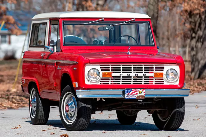 ליציטאַציע בלאָק: 1969 Ford Bronco 12497_1