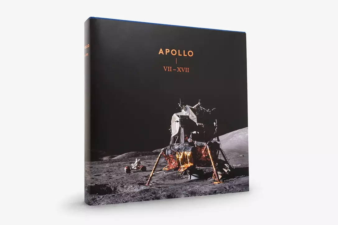 Apollo: VII - XVII NASA Photography Book 12508_4