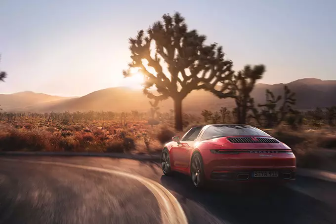 2021eko Porsche 911 Targa 4 eta 4S 12521_5