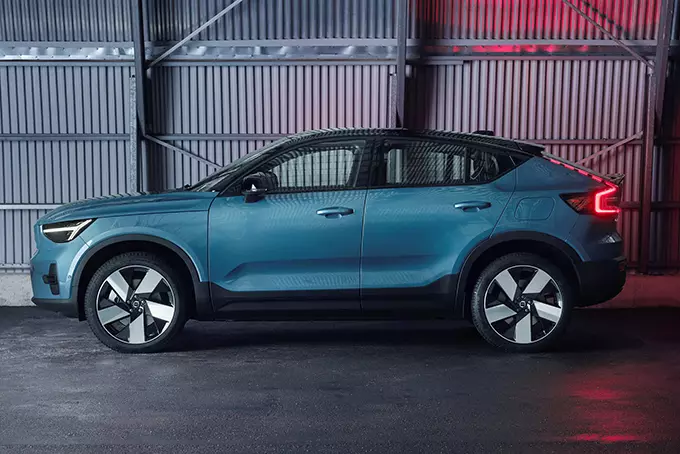 2022 Volvo C40 laadimine 12928_1