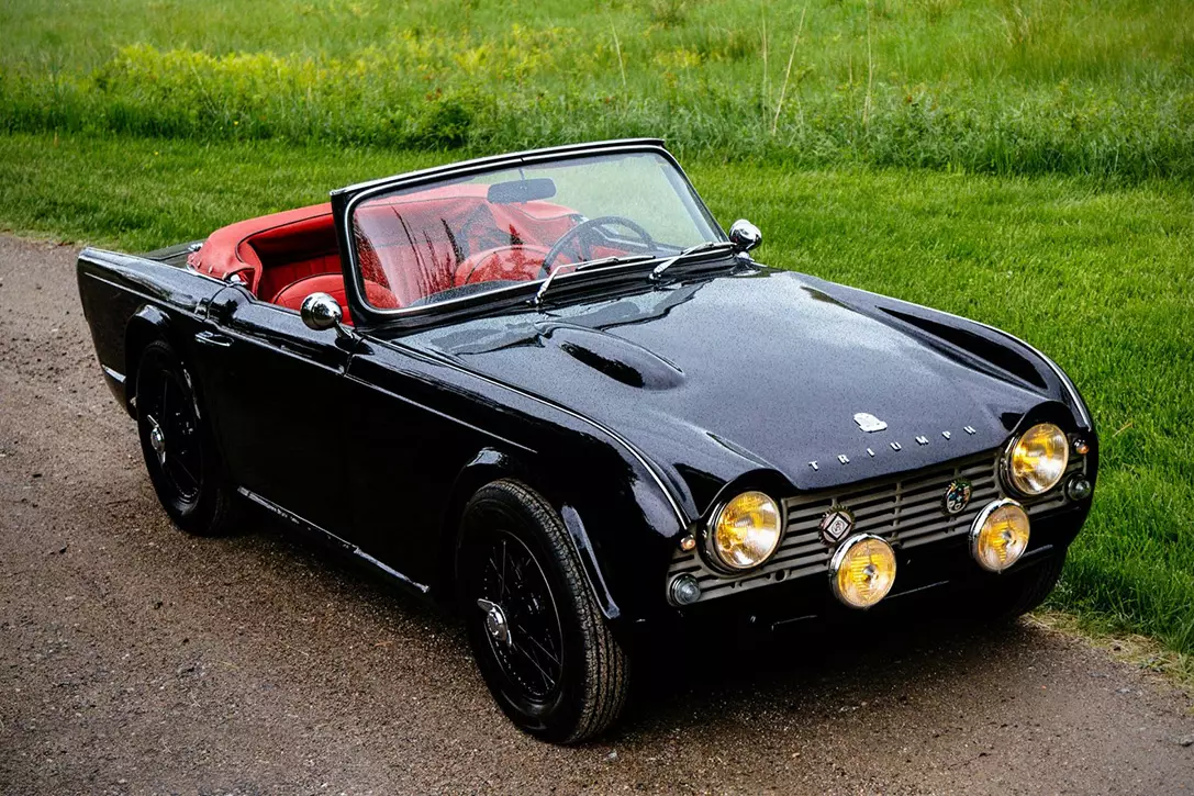 Huutokauppalohko: 1961 Triumph TR4 12959_2