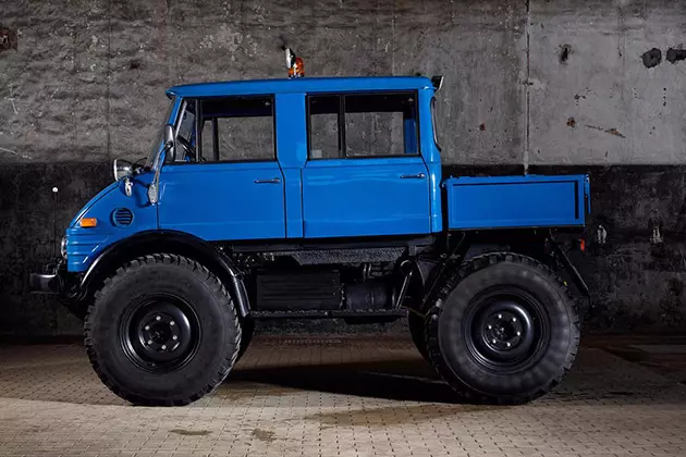 1975 مرسدس بنز Unimog 406 3