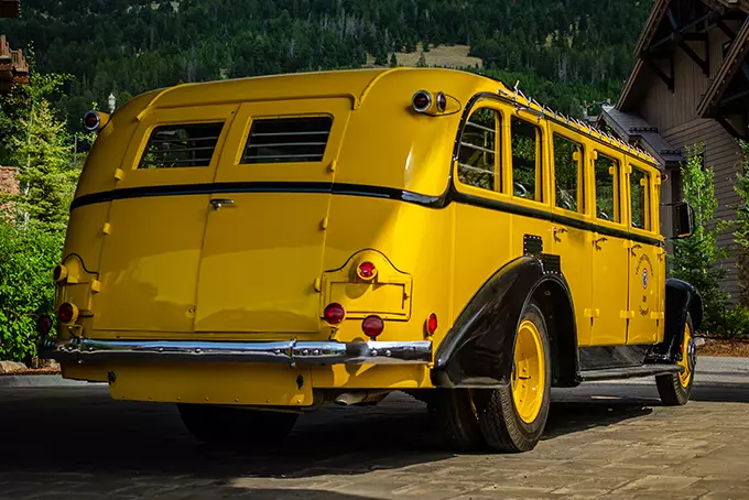 1936 Yellowstone Tour Autobusa Legacy Classic Trucks arabera 13048_2