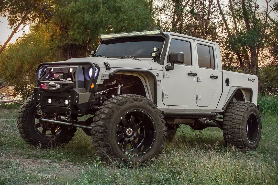 Starwood Motors 2012 Jeep Wrangler Bandit 1