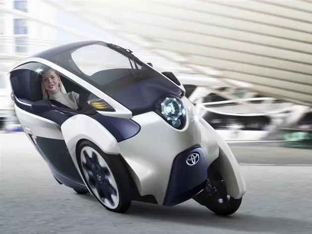 Veículo elétrico de mobilidade pessoal Toyota i-Road