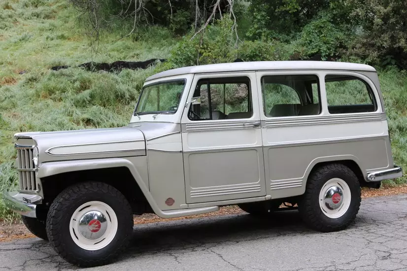 Ọdun 1960 ICON Derelict Willys Overland Wagon 2