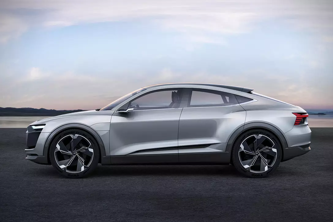 ແນວຄວາມຄິດຂອງ Audi E-Tron Sportback ປີ 2019 1325_2