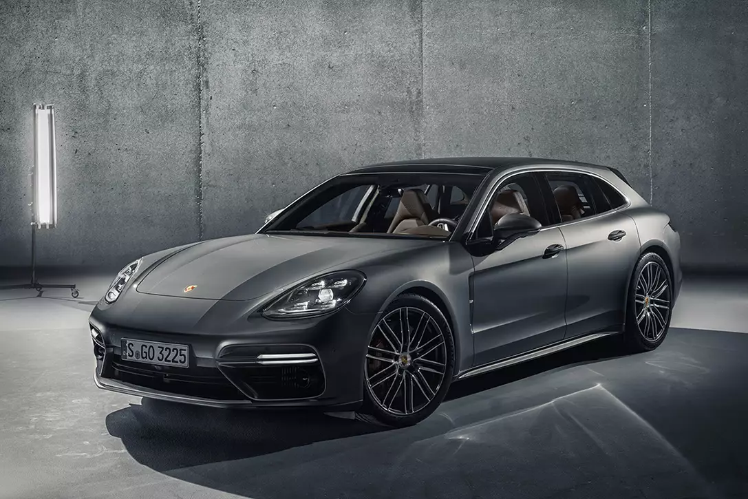 2018 Porsche Panamera Sport Turismo Wagon 13457_1