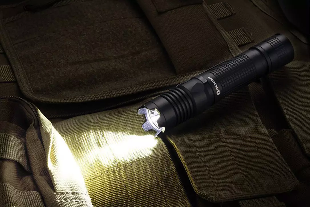 Amathoshi Aqinile: 12 Best Self Defence Flashlights