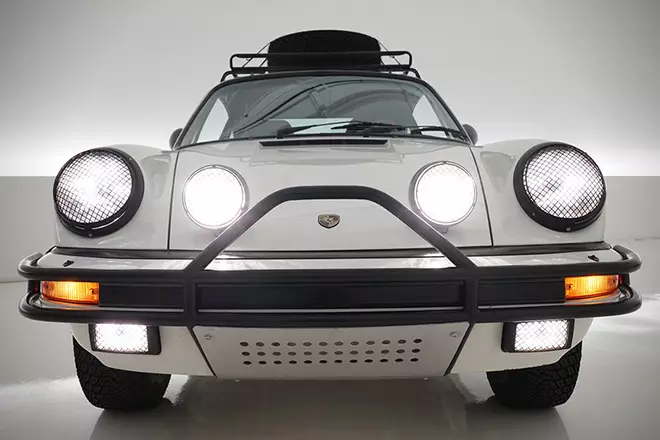 1985 Porsche 911 Rally Car 3