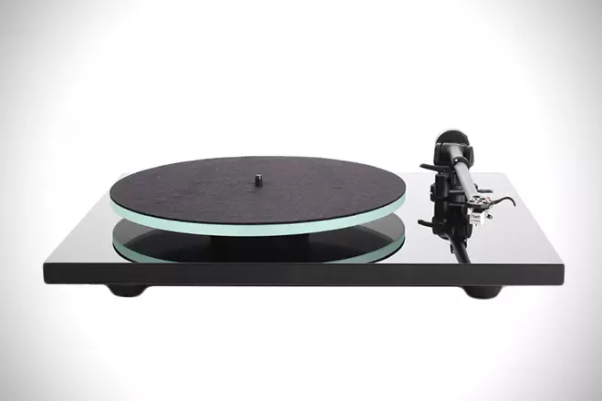 Rega Planar 2