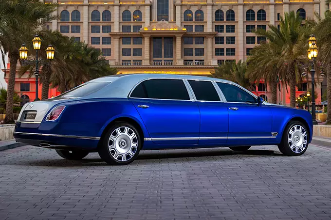 2015 Bentley Mulsanne ግራንድ ሊሙዚን በ Mulliner 14051_2